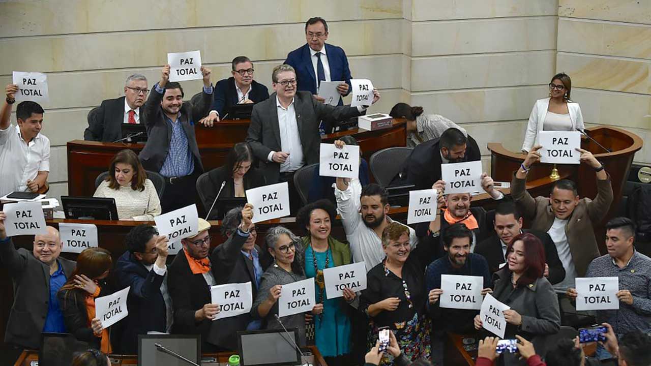 ‘Avanzamos en que la paz se convierta en una política de Estado ...
